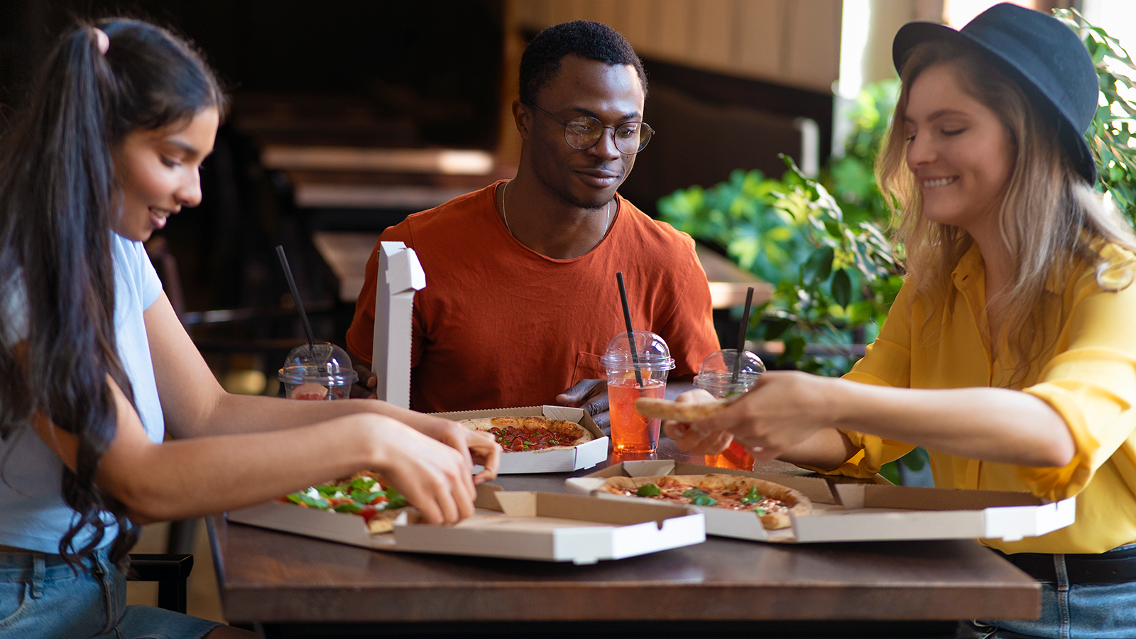 Smart Ways to Save Money When Dining Out | Money & More | OMB Bank